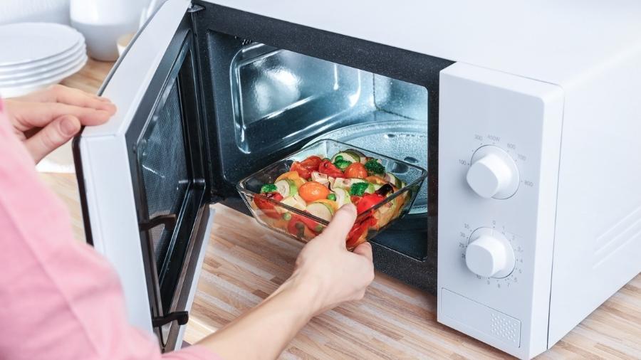 Four micro-ondes : Bien Choisir - Guide d'Achat - QuelleCuisson.com